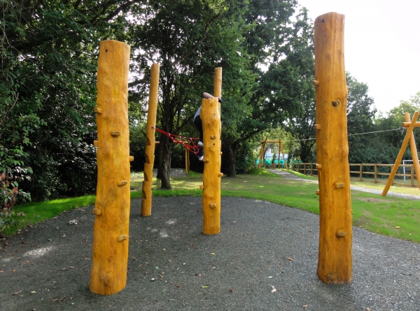 Climbing Tree / Triangular Net Unit - 2.043 | The Children's Playground ...