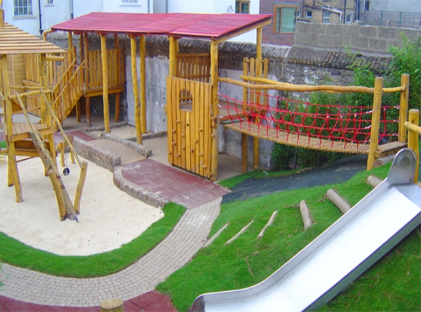 Balancing net bridge | The Children's Playground Company